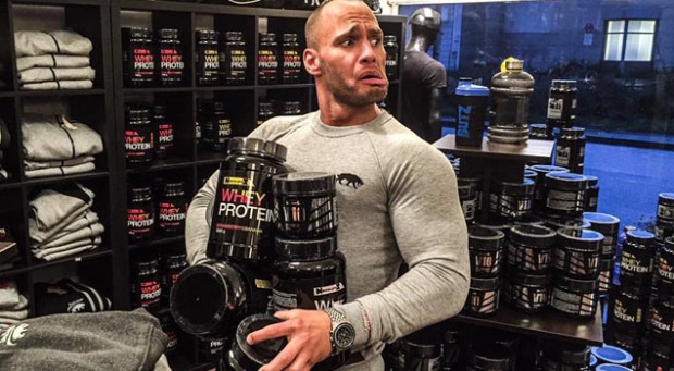 Flying Uwe - Fitness, zocken und jede Menge Chatroulette | MENIFY ...